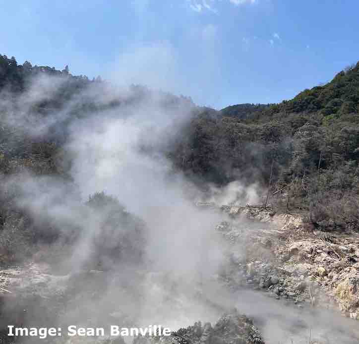 Breaking News English | Listening | Volcanoes